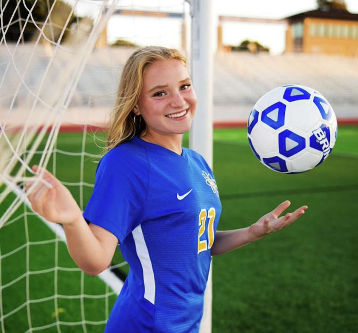Amazing Grace: Chemics' Sczepanski fighting through torn-up knee