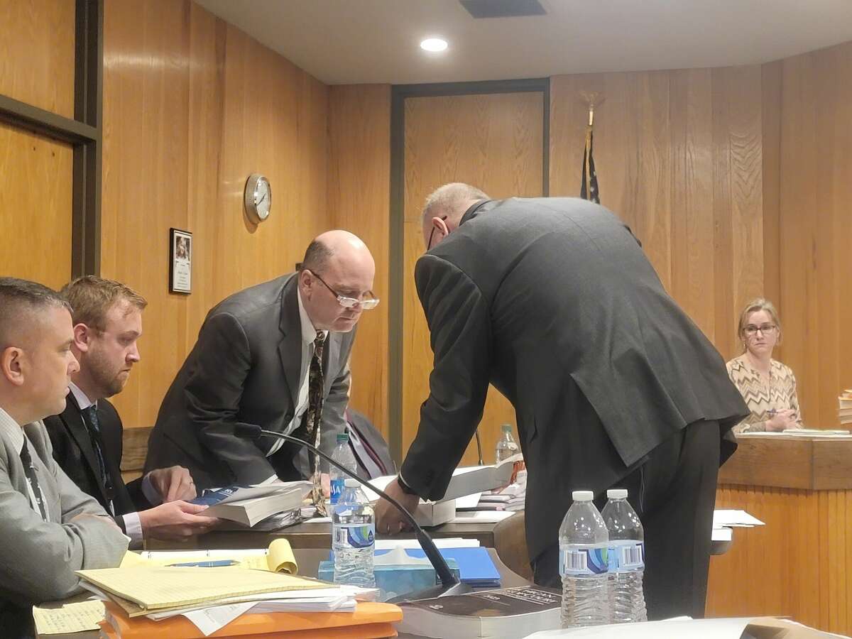 Defense in Benzie triple homicide trial suggests scene contamination