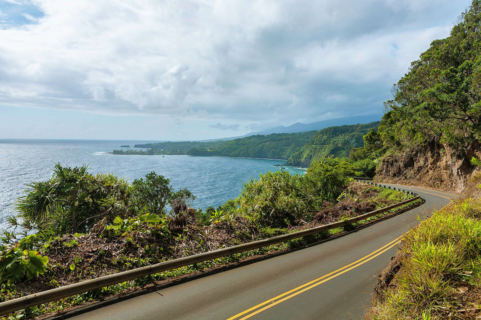 Why you shouldn't drive the Road to Hana in Hawaii