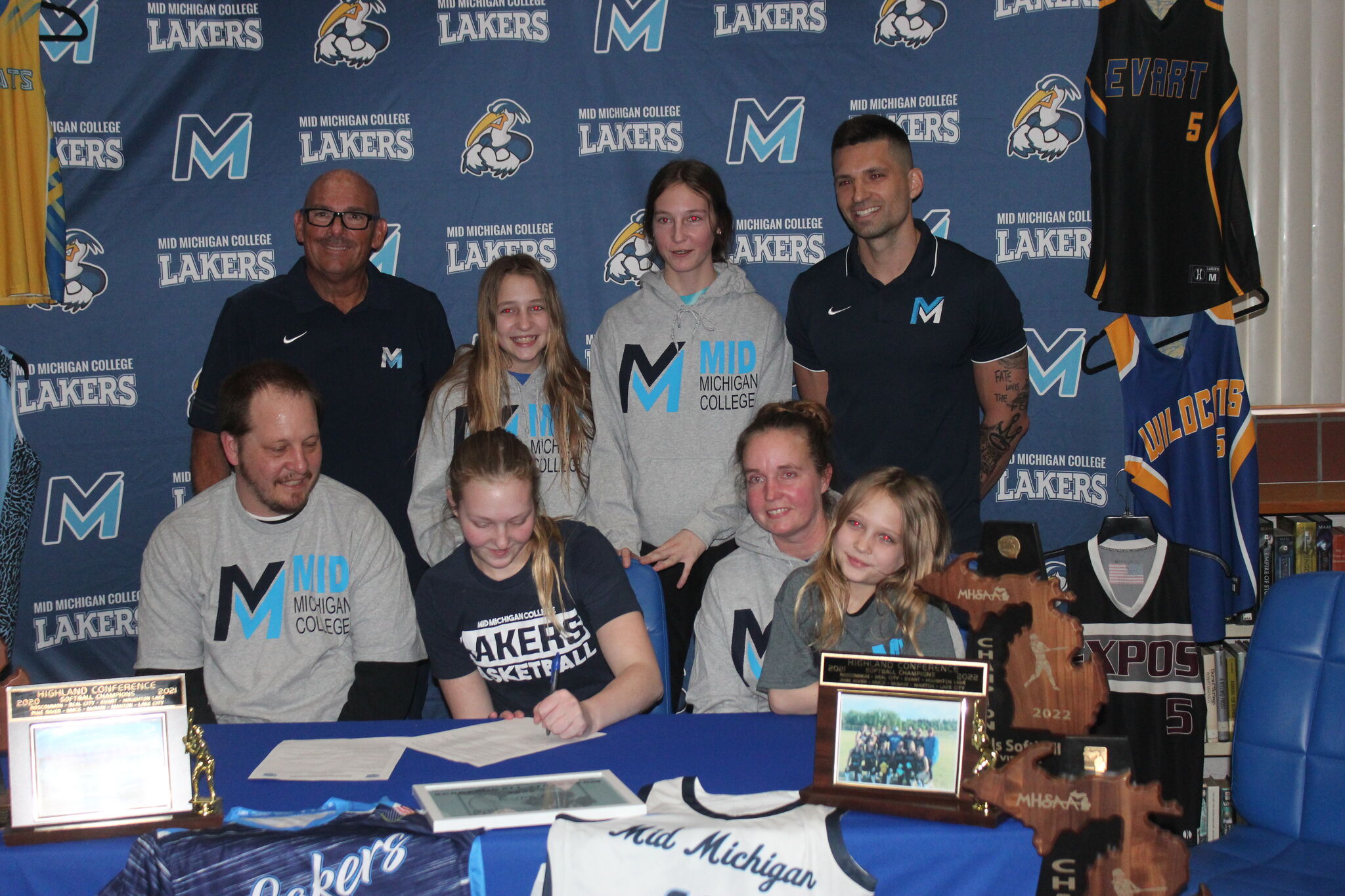 Evart multi-sport athlete signs with Mid Michigan College
