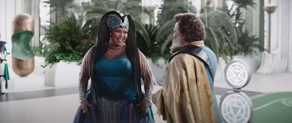 Lizzo cameos with Jack Black, cuddles Baby Yoda on 'The Mandalorian'