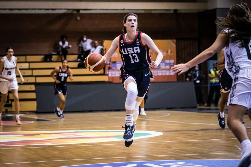 UConn commits Morgan Cheli, Allie Ziebell Naismith All-Americans