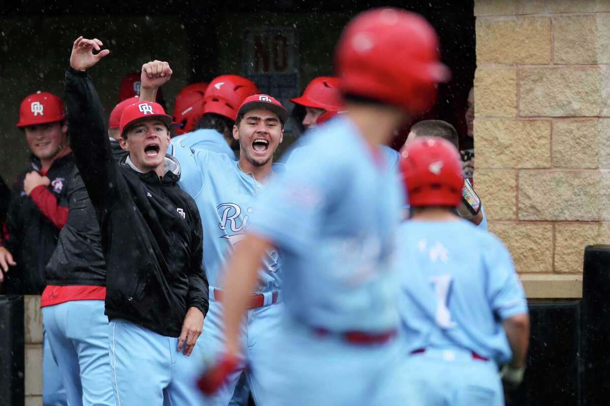 Oak Ridge pulls away late to handle Grand Oaks