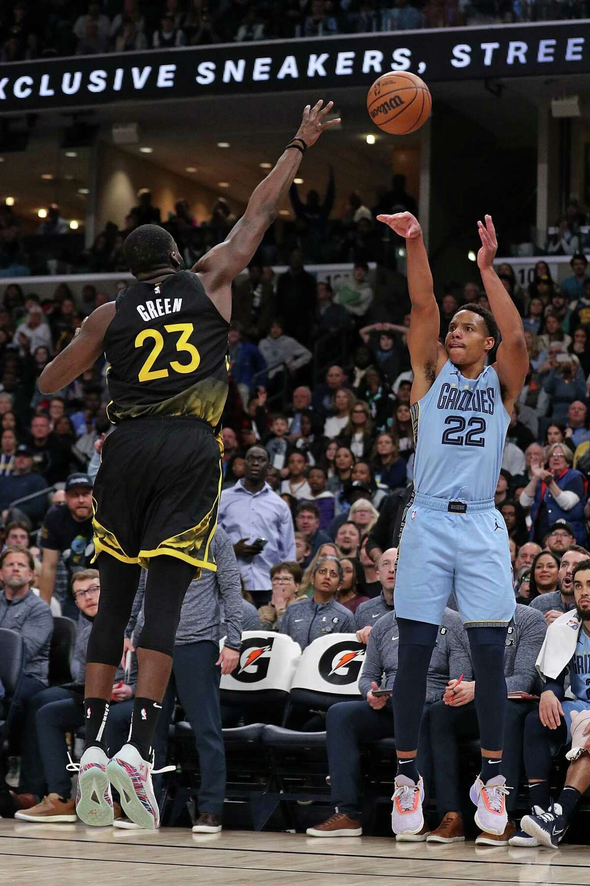 Why does Warriors' 3-point defense falter only on the road?