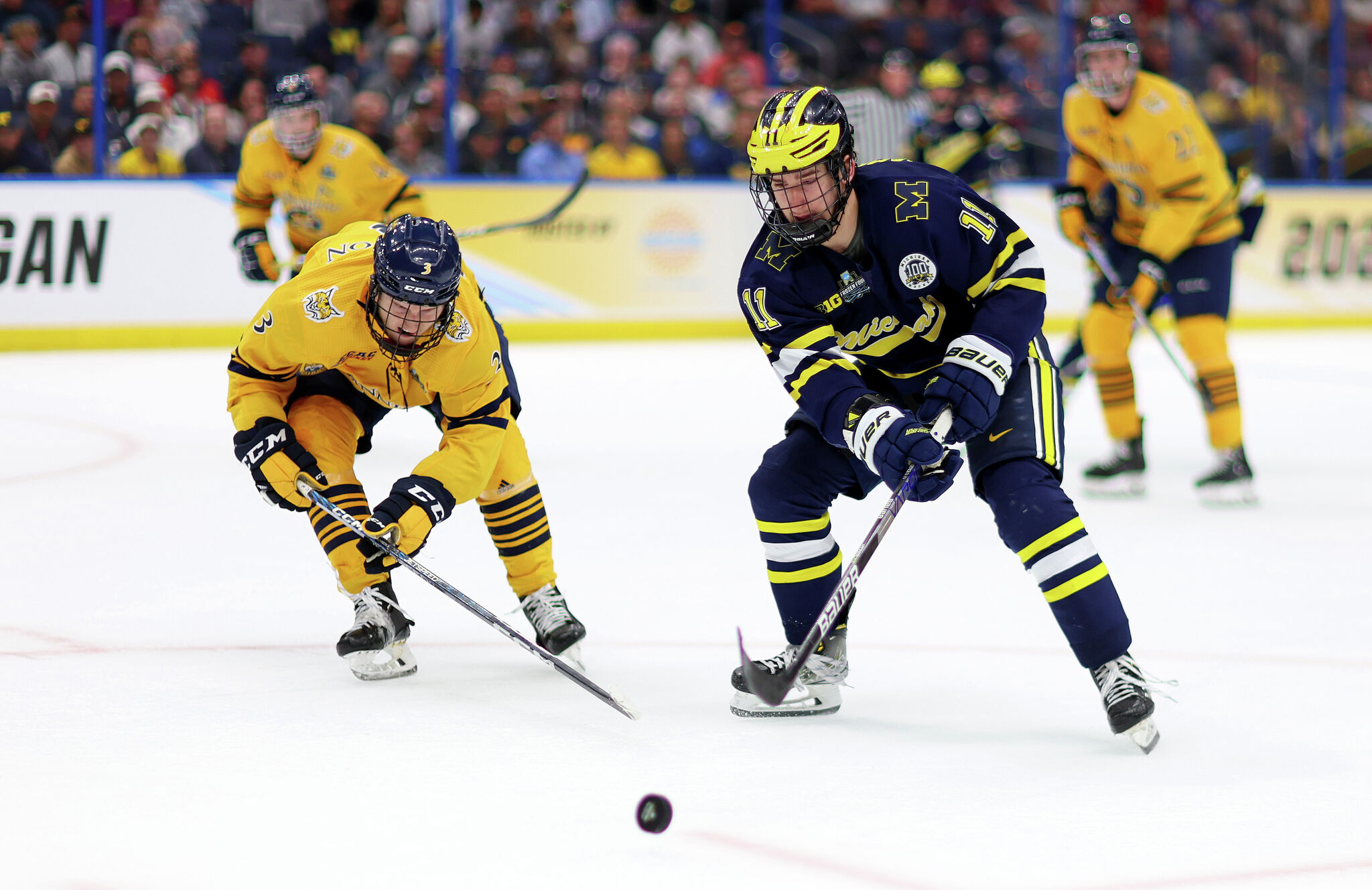 Samoskevich leaves Michigan, signs with Florida Panthers affiliate