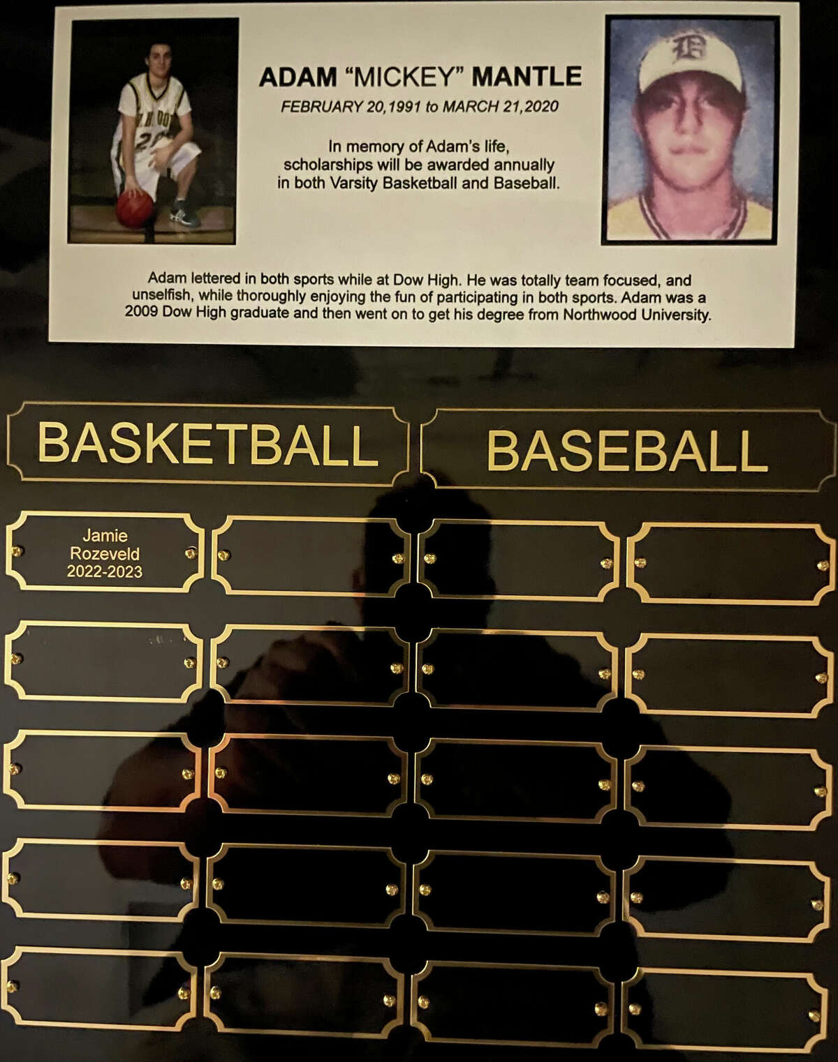 Dow's Rozeveld named inaugural Mantle Scholarship recipient