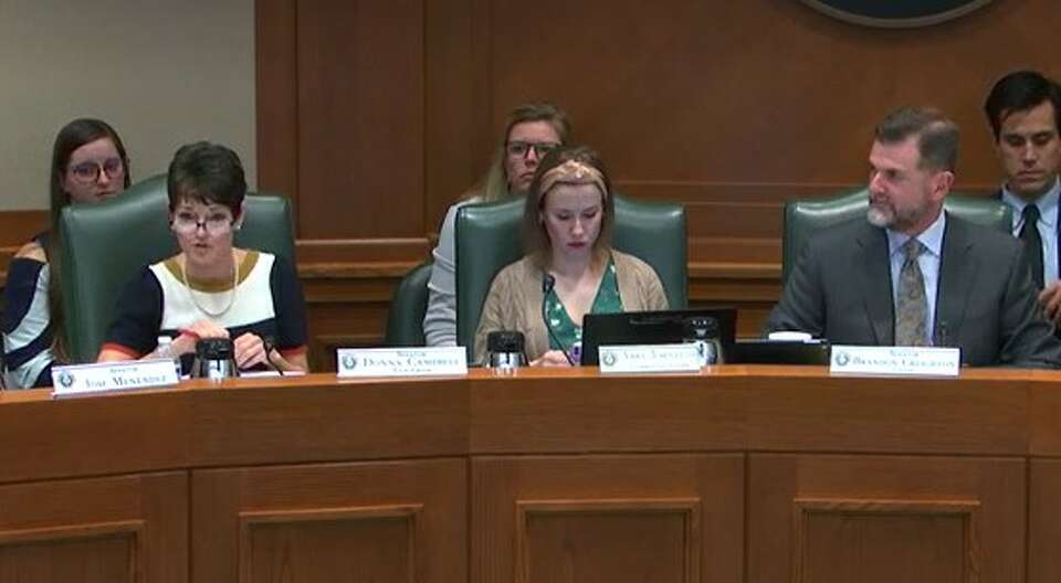 Texas bill could strike down four-day school weeks across districts