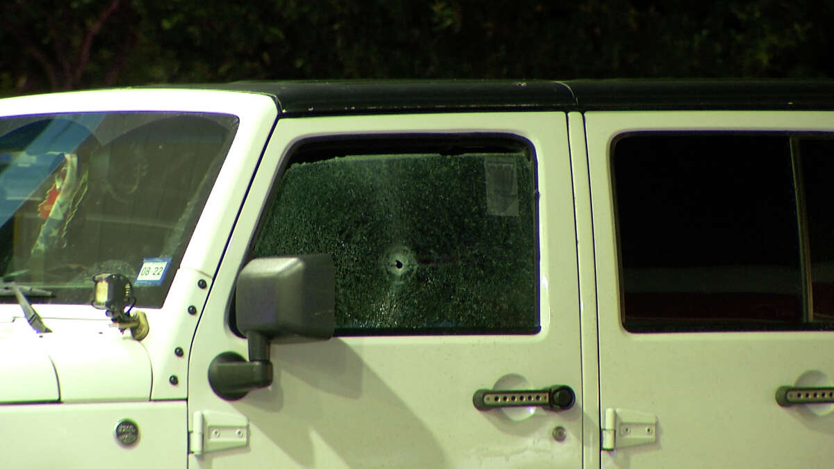Southwest Side Standoff Ends After Fatal Shooting Suspect Not Found