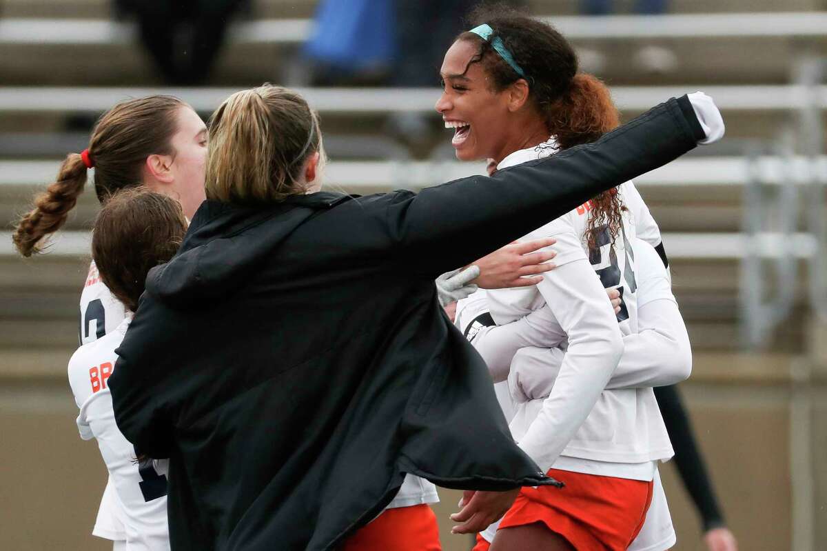 Region II-6A girls soccer semis: Bridgeland wins, The Woodlands falls