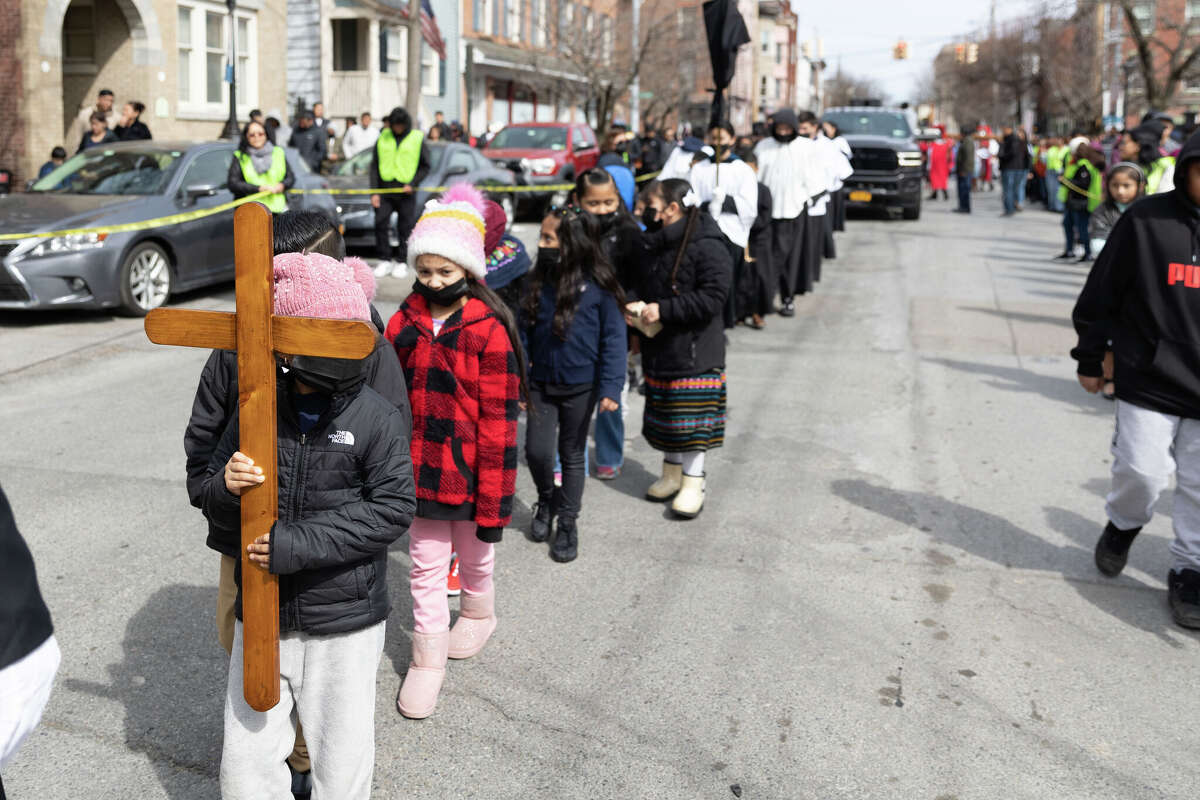 Newburgh stations of the cross dramatizes Jesus’ crucifixion