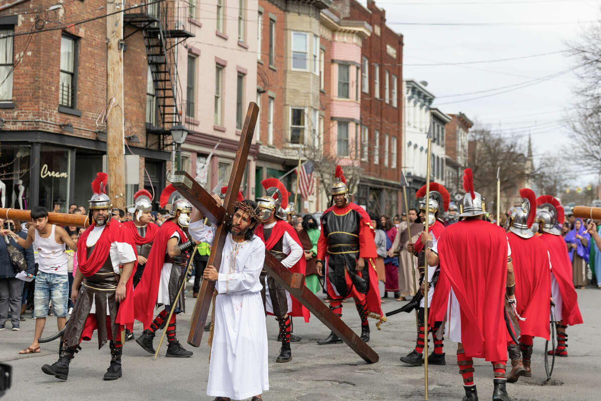 Newburgh stations of the cross dramatizes Jesus’ crucifixion
