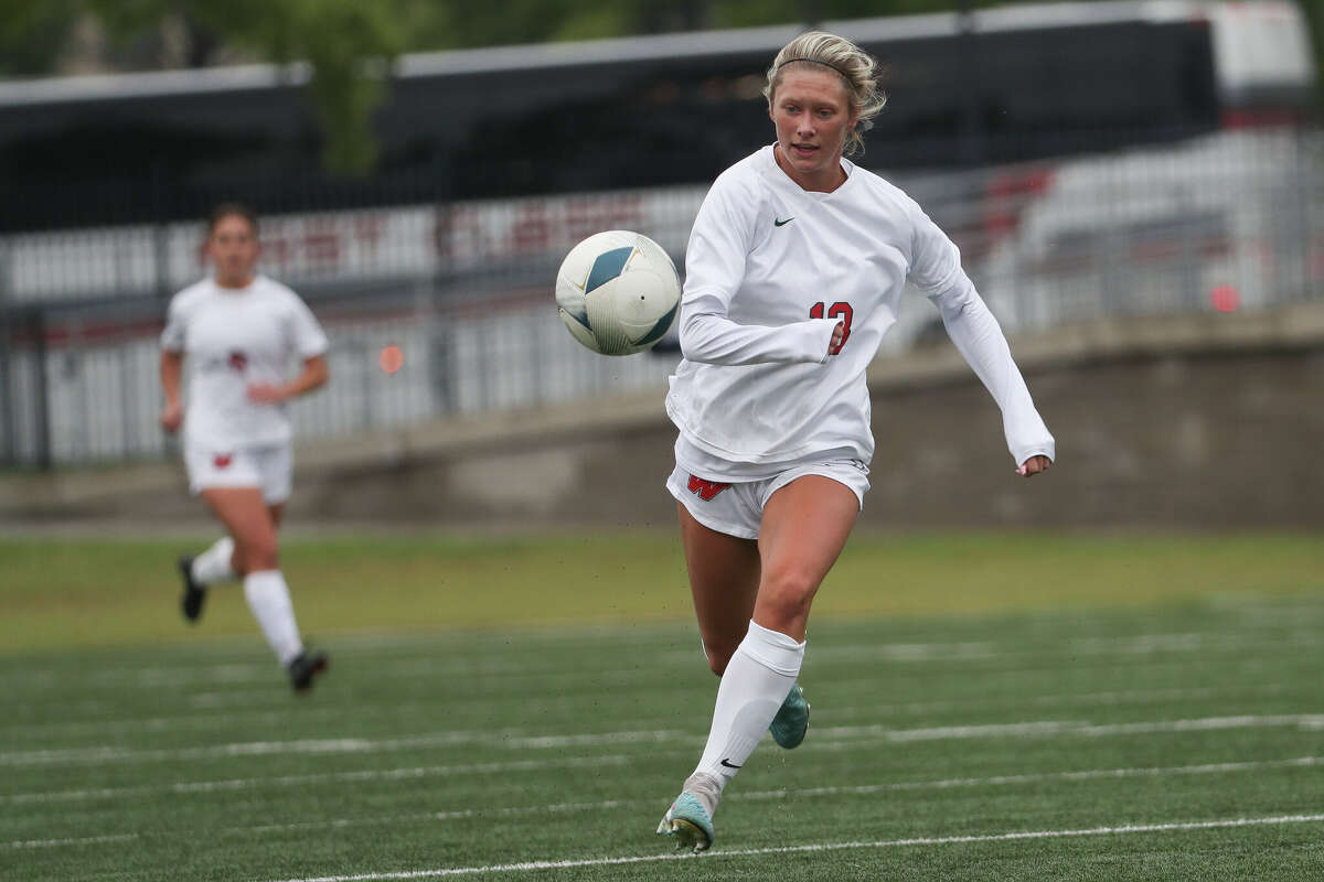 Region II-6A girls soccer semis: Bridgeland wins, The Woodlands falls