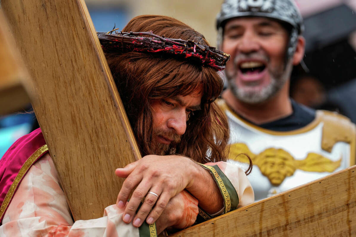 Photos: Houston church reenacts crucifixion on Good Friday