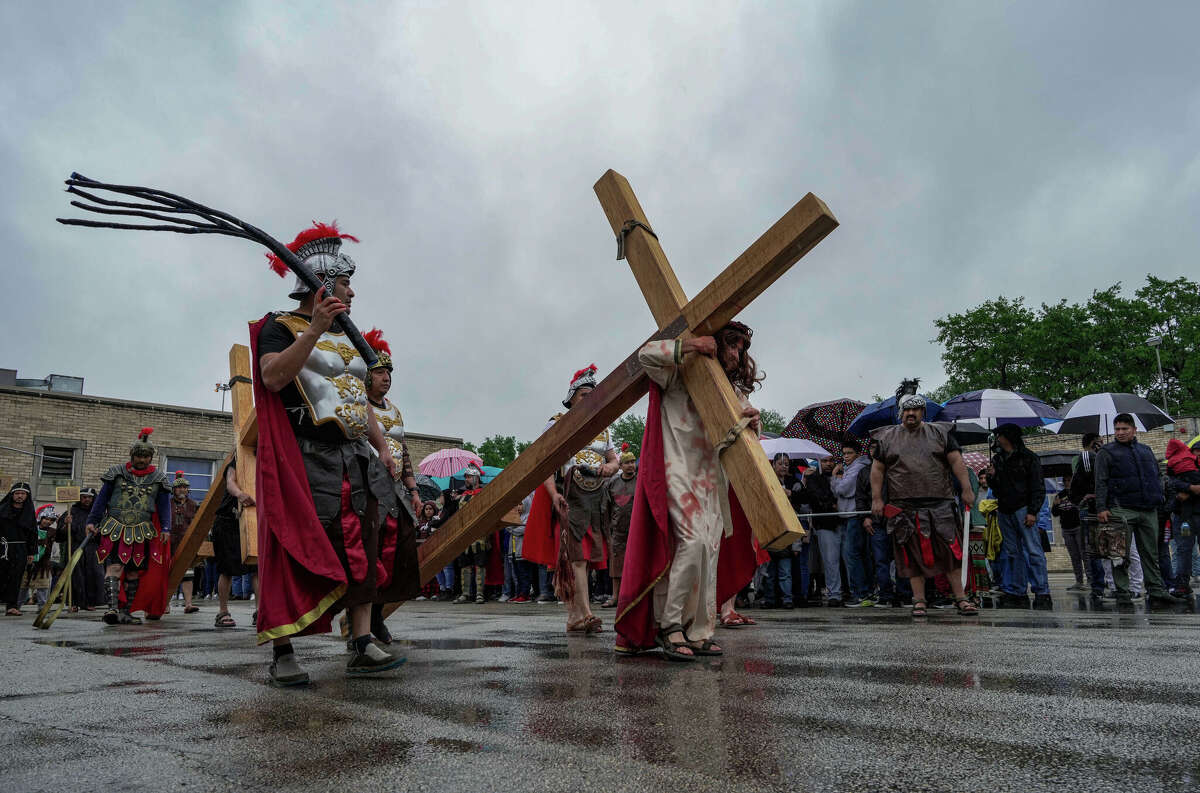 Photos: Houston church reenacts crucifixion on Good Friday