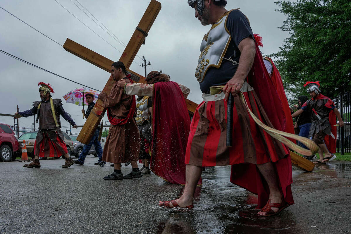 Photos: Houston church reenacts crucifixion on Good Friday