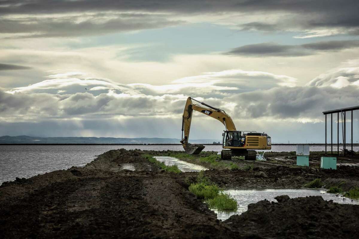 Entire California city could be submerged by Tulare Lake