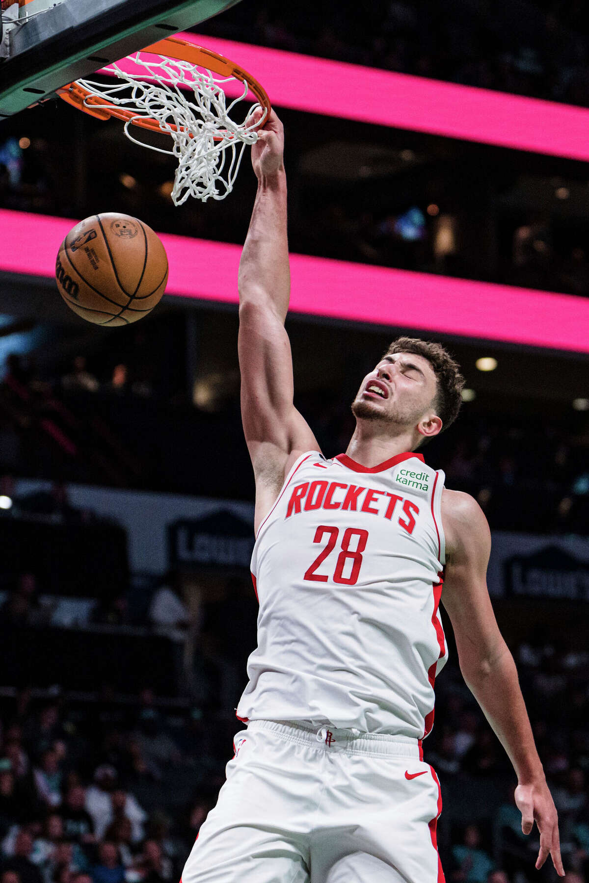 Houston Rockets play spoiler in Charlotte Hornets' home finale