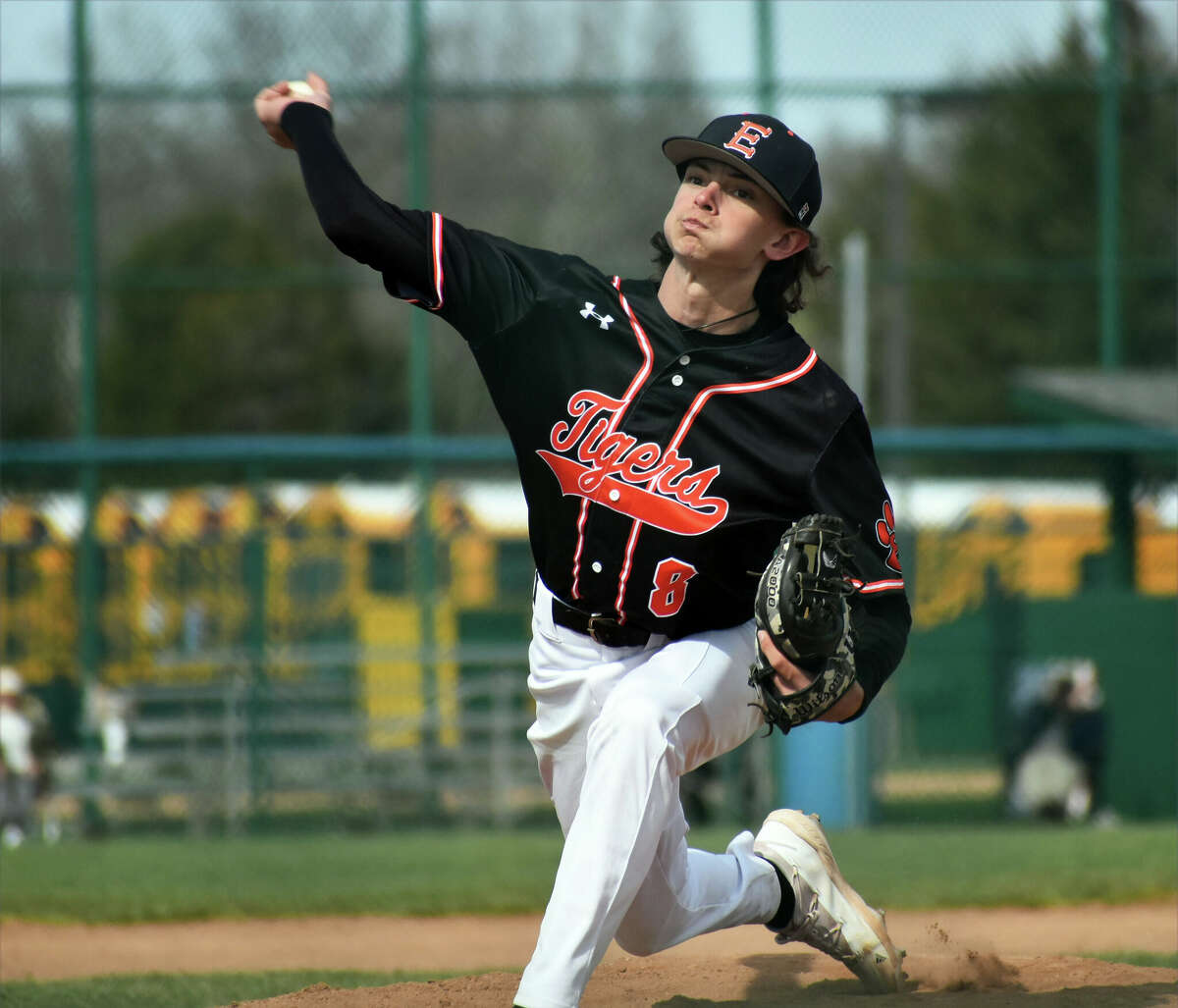Edwardsville rallies but falls in nine innings to Francis Howell