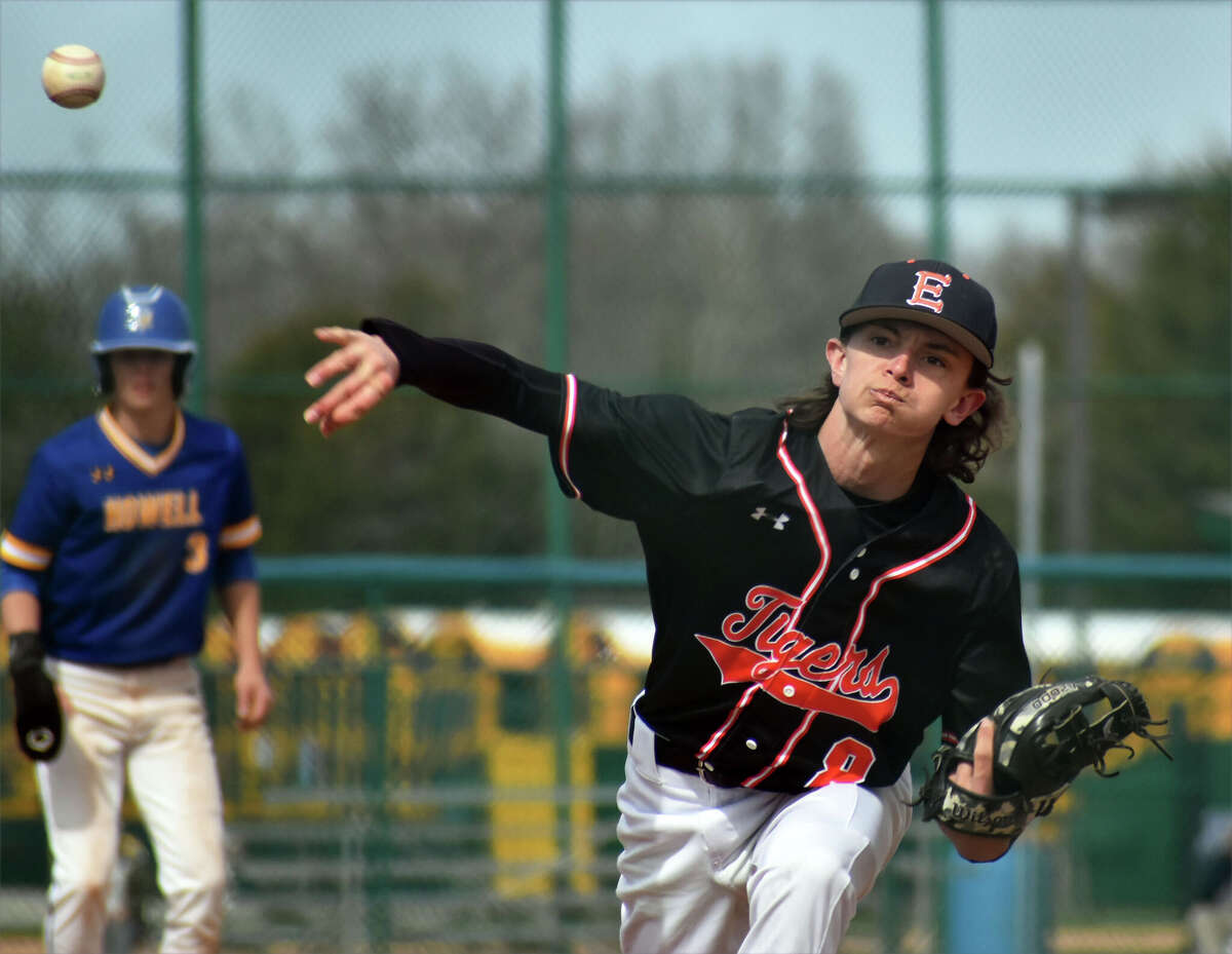 Edwardsville rallies but falls in nine innings to Francis Howell
