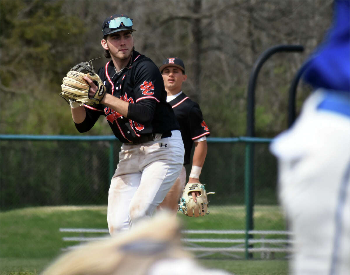 Edwardsville rallies but falls in nine innings to Francis Howell