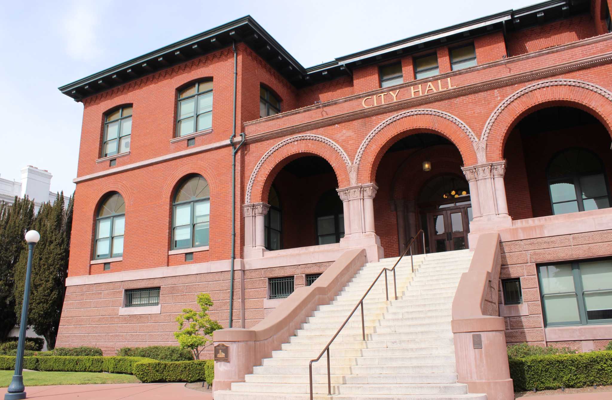 Alameda Police Department’s lure for new officers: $75,000 bonus