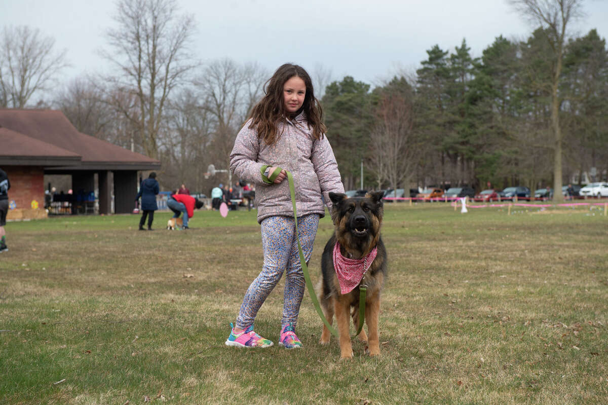 Midland dogs search for Easter eggs during Soldan's Pet Supplies event