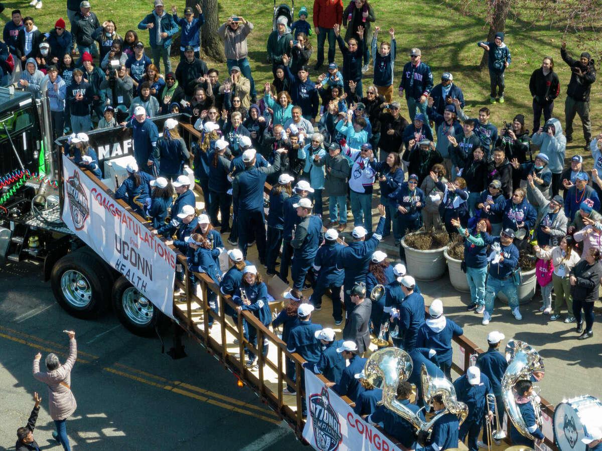 UConn men's basketball honored with victory parade in Hartford