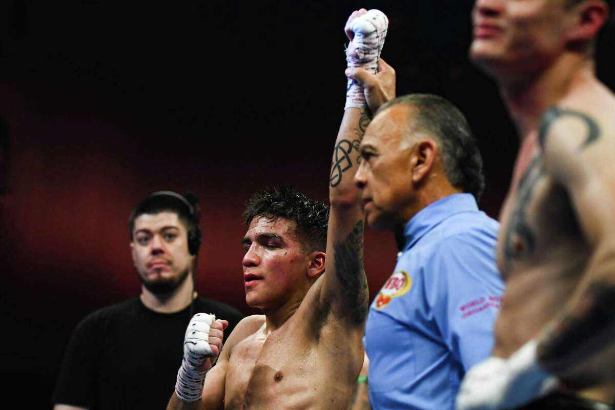 Surgery a success, but future on hold for San Antonio's Bam Rodriguez