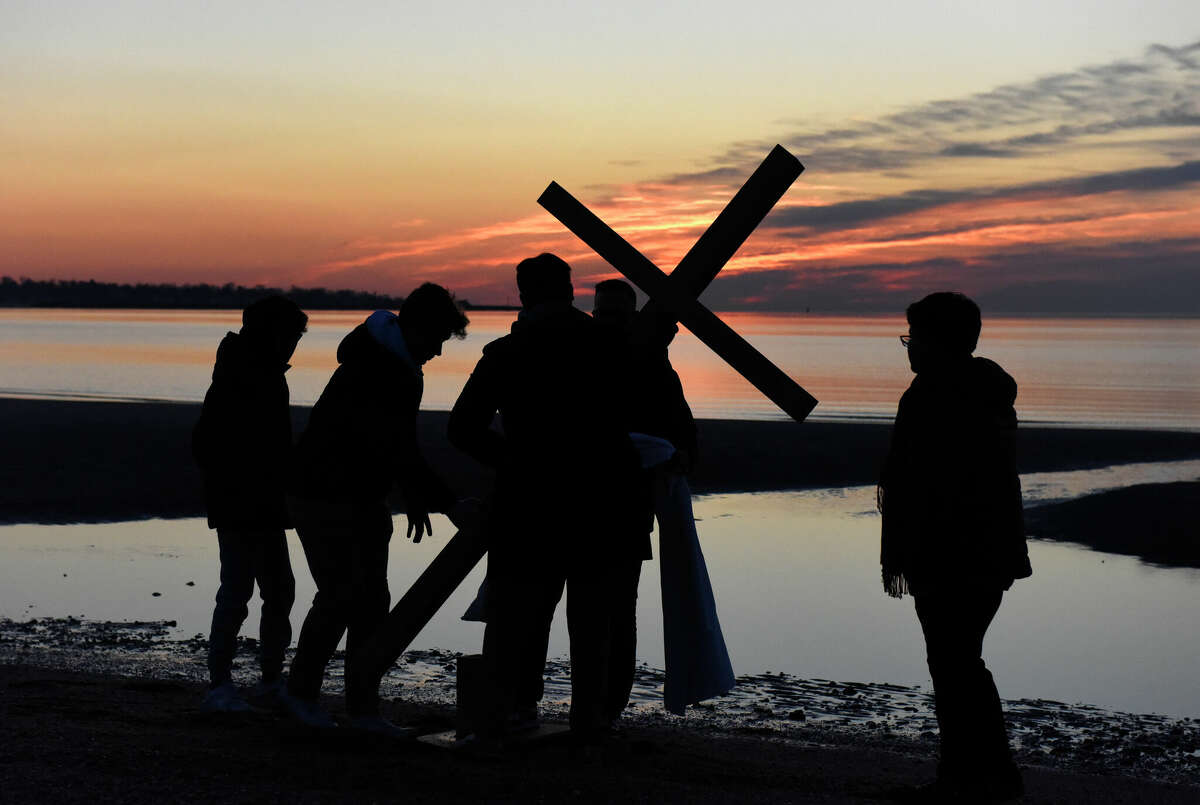 In Photos: Greenwich's First Congregational sunrise service