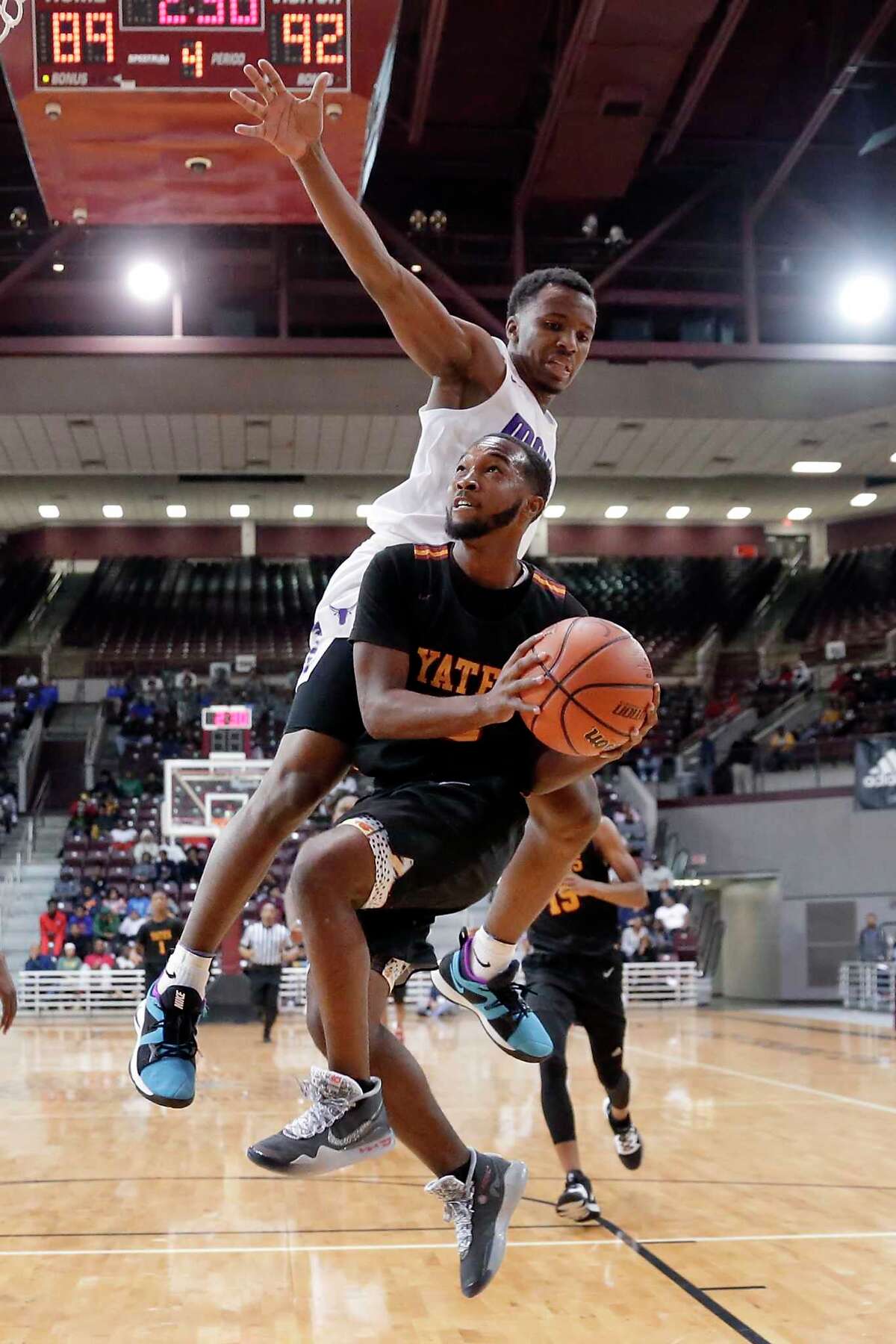 Houston Cougars: Lands commitment from Baylor transfer LJ Cryer