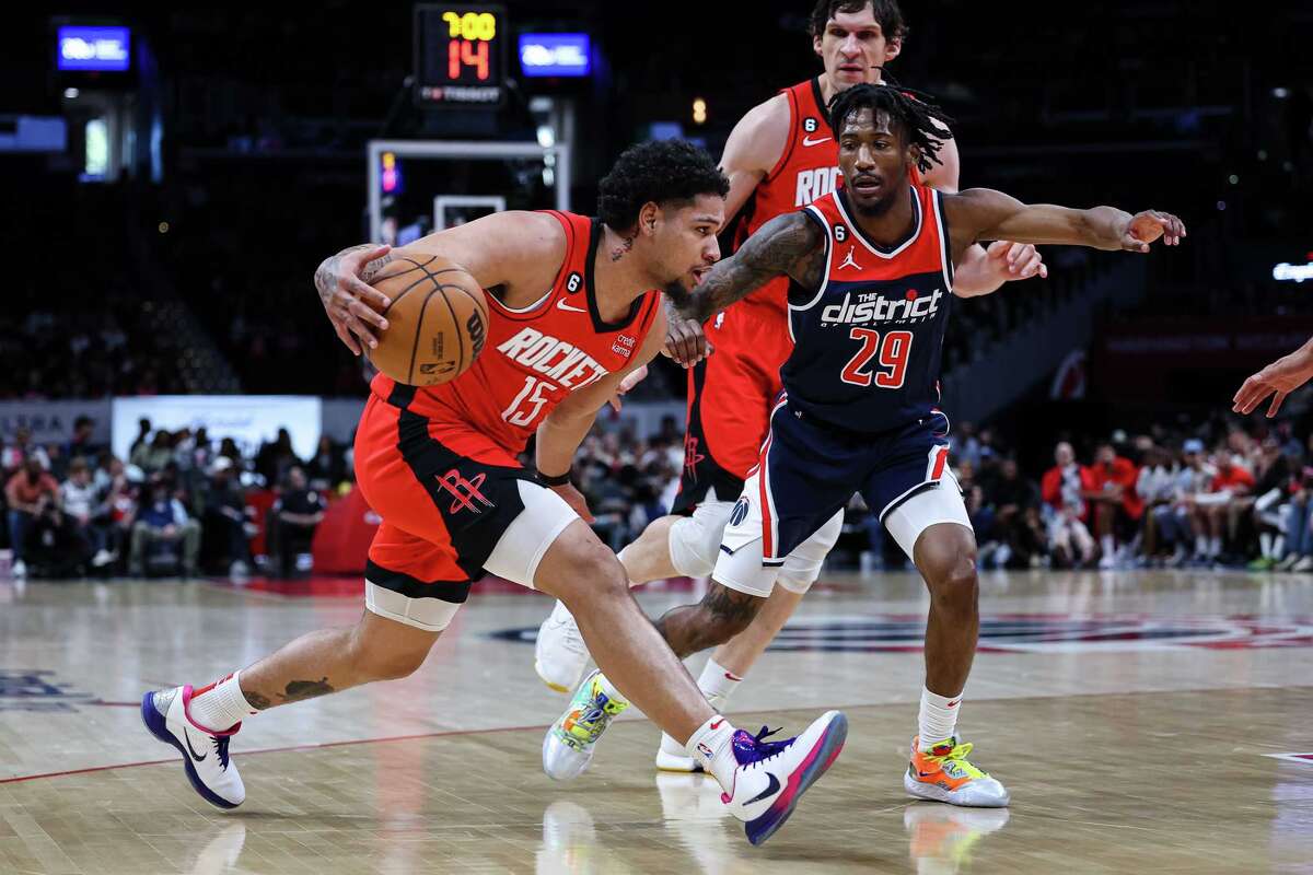 Rockets 114, Wizards 109 : Houston fights back to win season finale