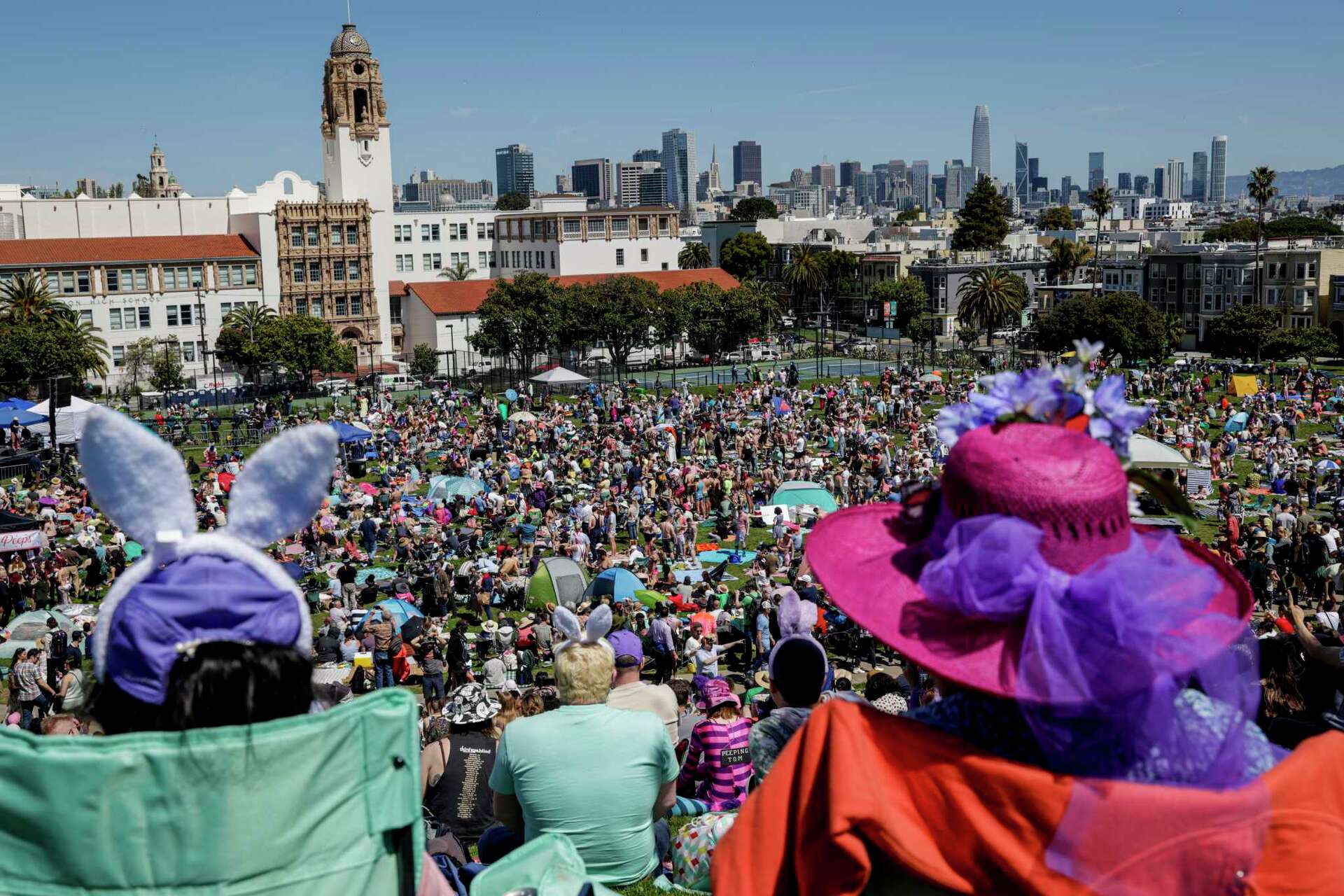 Bosterous, joyful crowd enjoys Easter party in Dolores Park