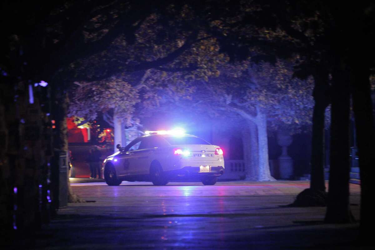 Woman punched, robbed walking near UC Berkeley