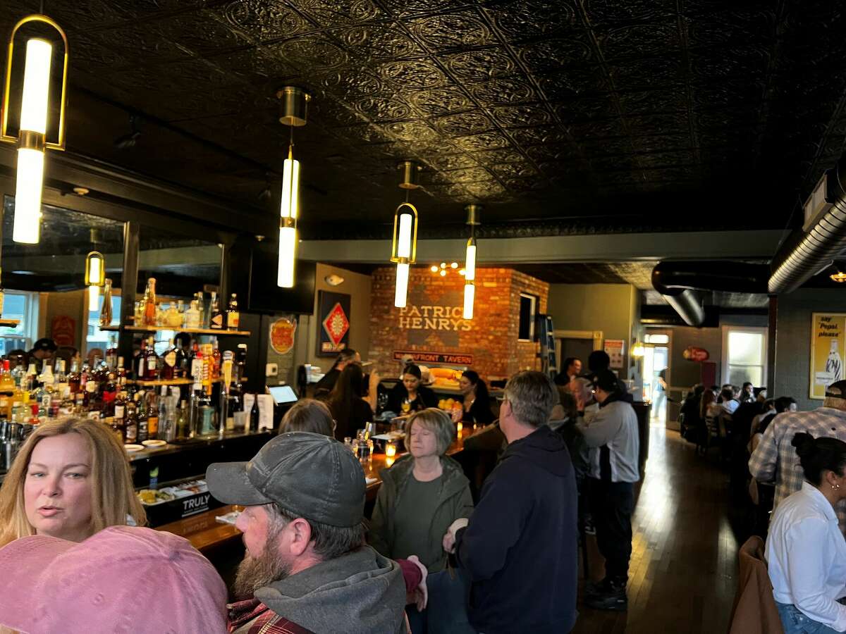 Restaurateur Dominick Purnomo opens Patrick Henry’s tavern
