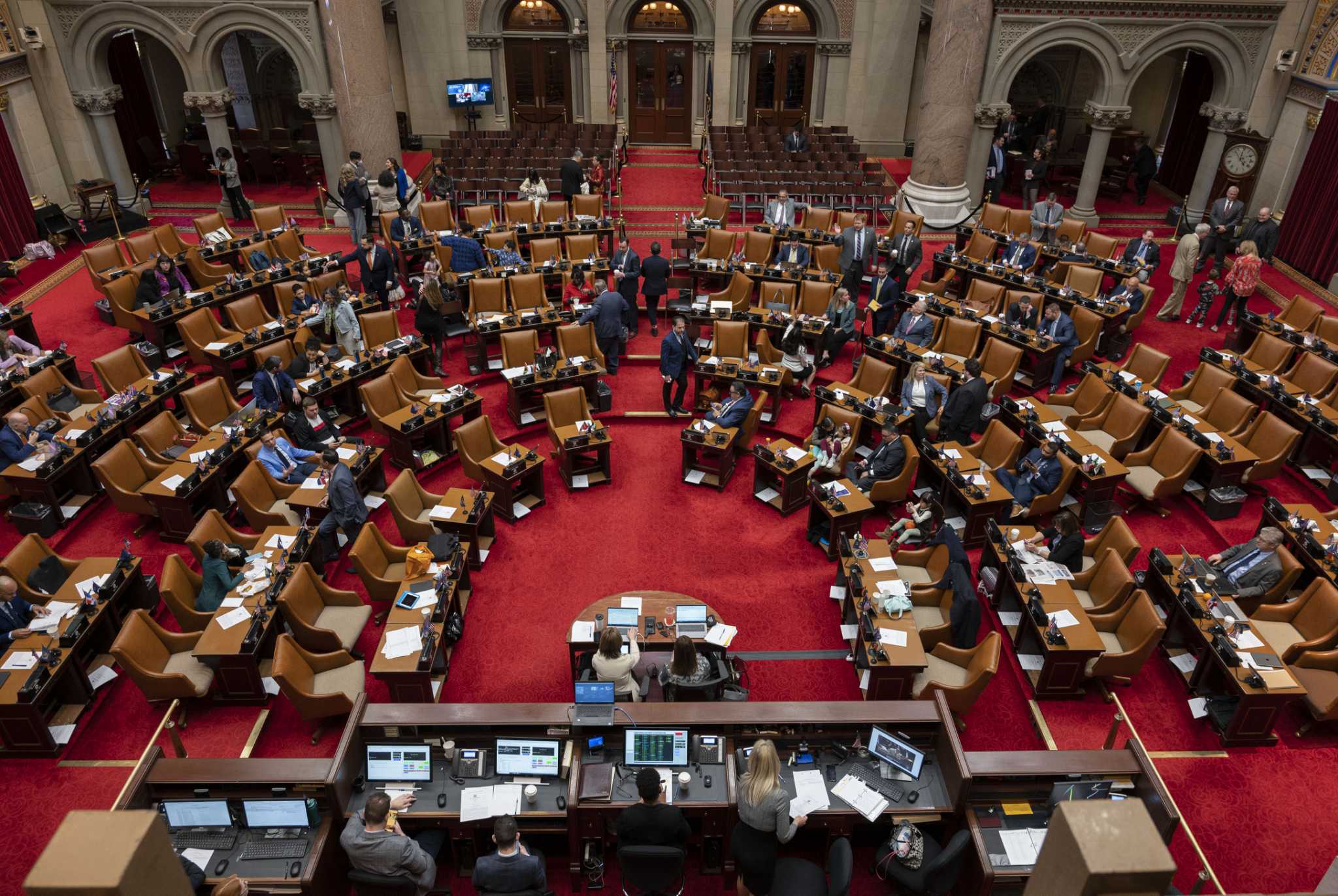 New York redistricting commission approves new Assembly maps