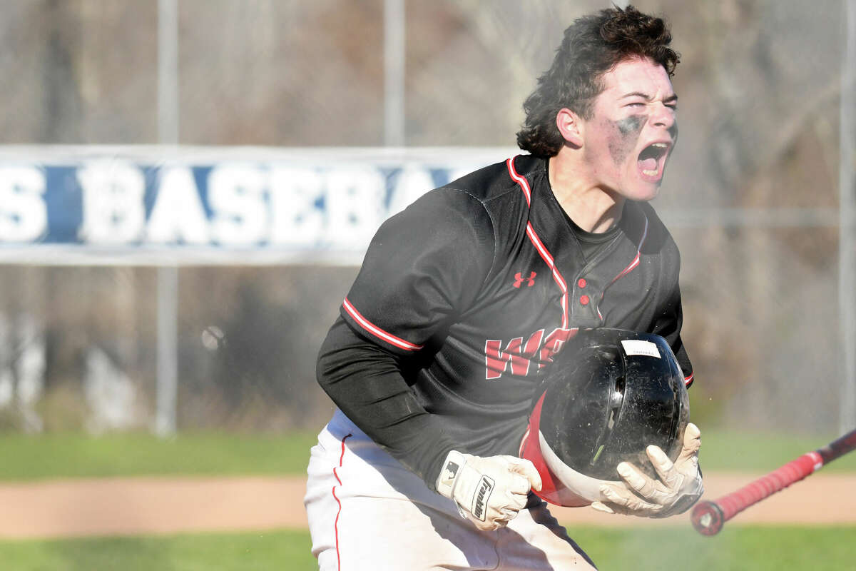 Southern Cal commit Hiro Wyatt helps Staples defeat No. 1 Warde.