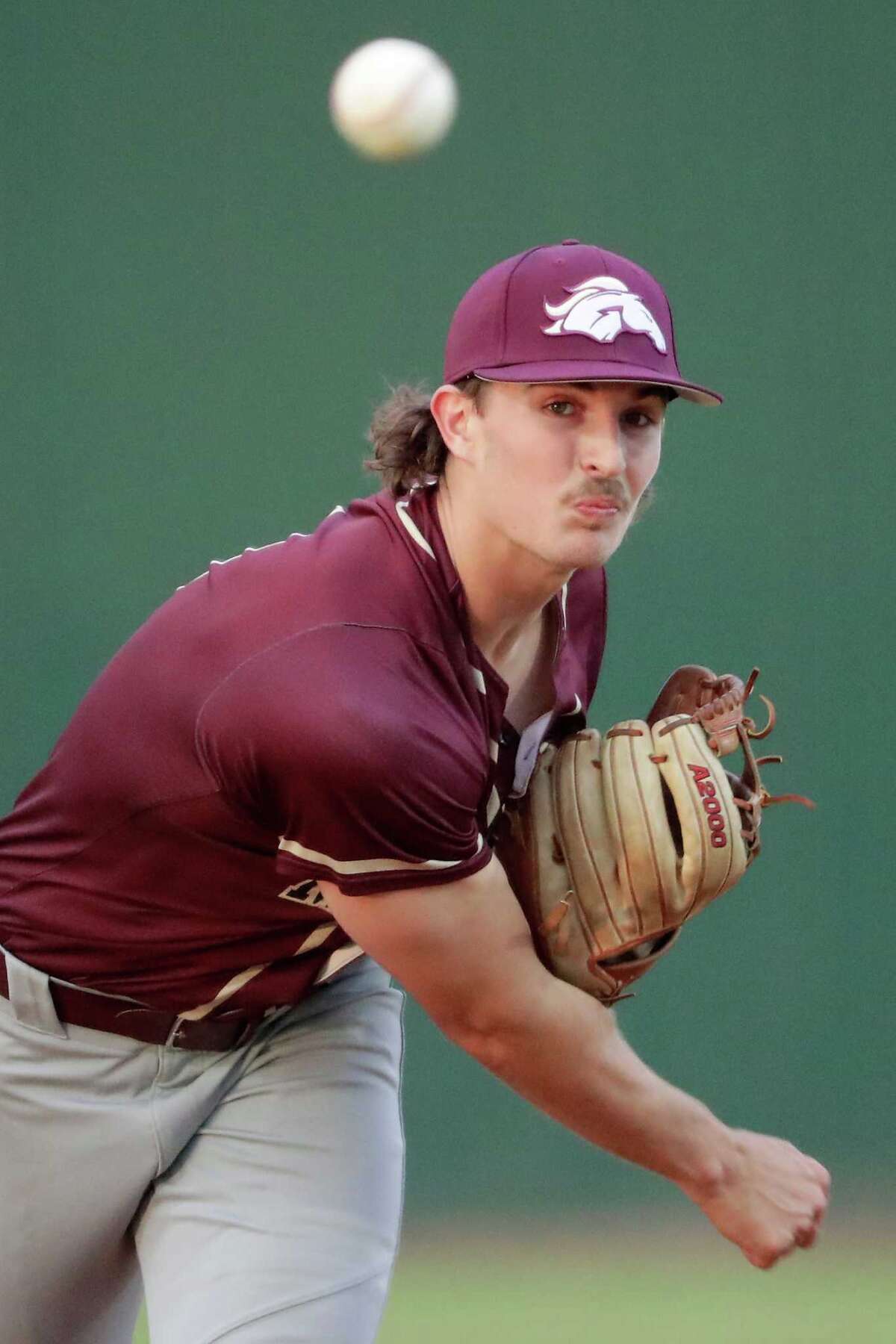 Magnolia West romps Lake Creek, tied for 1st in 21-5A