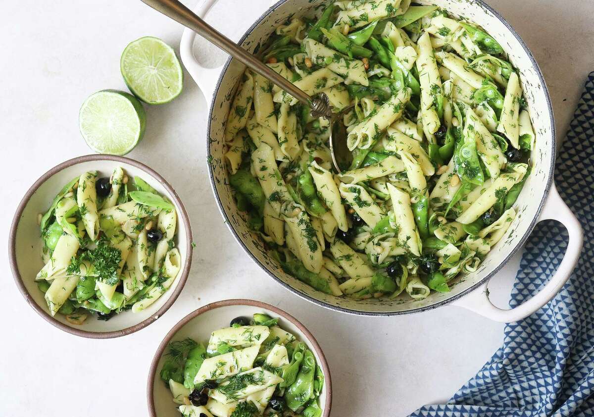 Recipe: A light pasta with snap peas and herbs