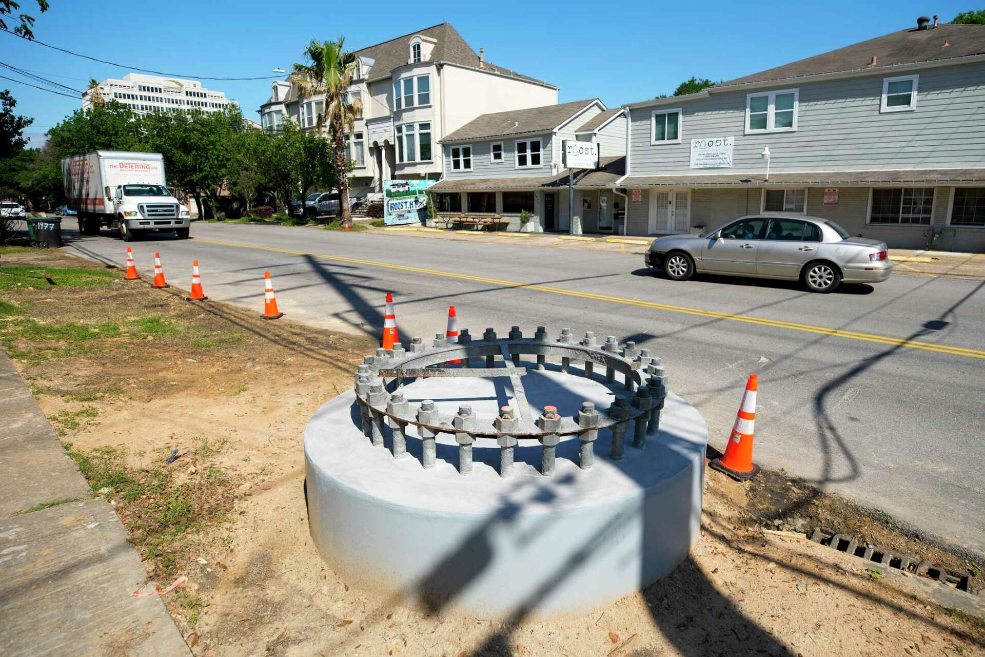 'Eyesore' utility pole in Houston's Montrose neighborhood irks some