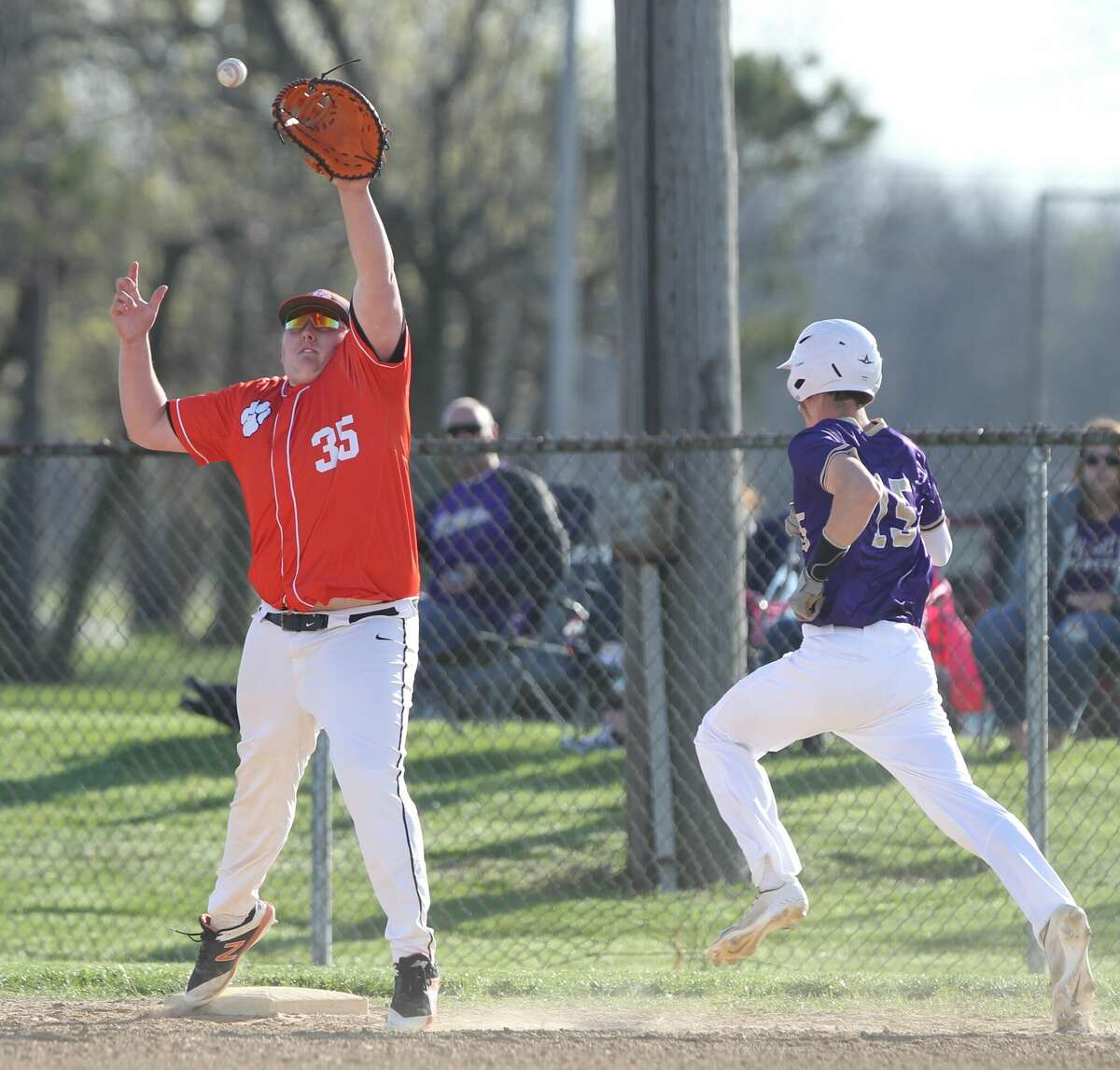 You make the call: Close play at first base