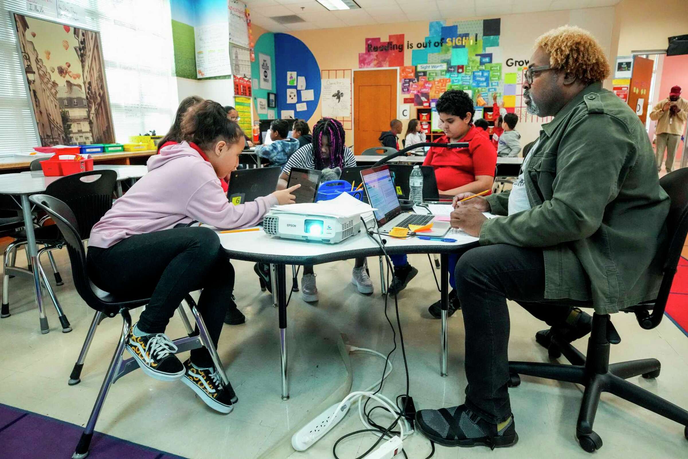 HISD's new curriculum 'science of reading' follows national trend