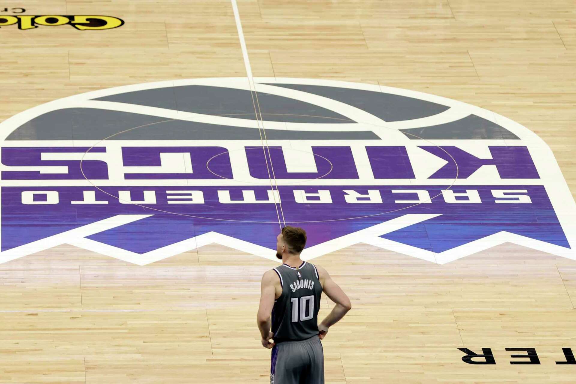 Warriors-Kings playoffs: Tickets nearly twice as pricey in Sacramento