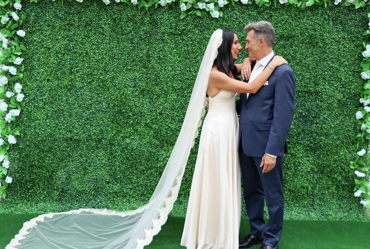 After 4,000 weddings, this actress found the love of her life