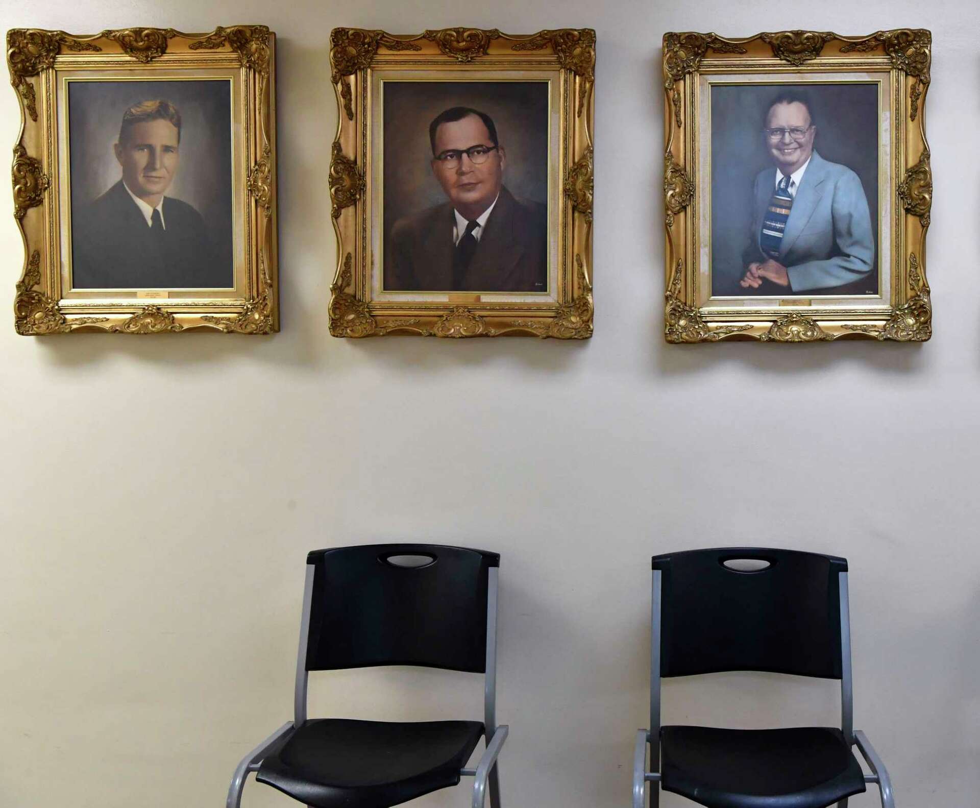 In Texas farm country, hospitals face dilemma to keep doors open