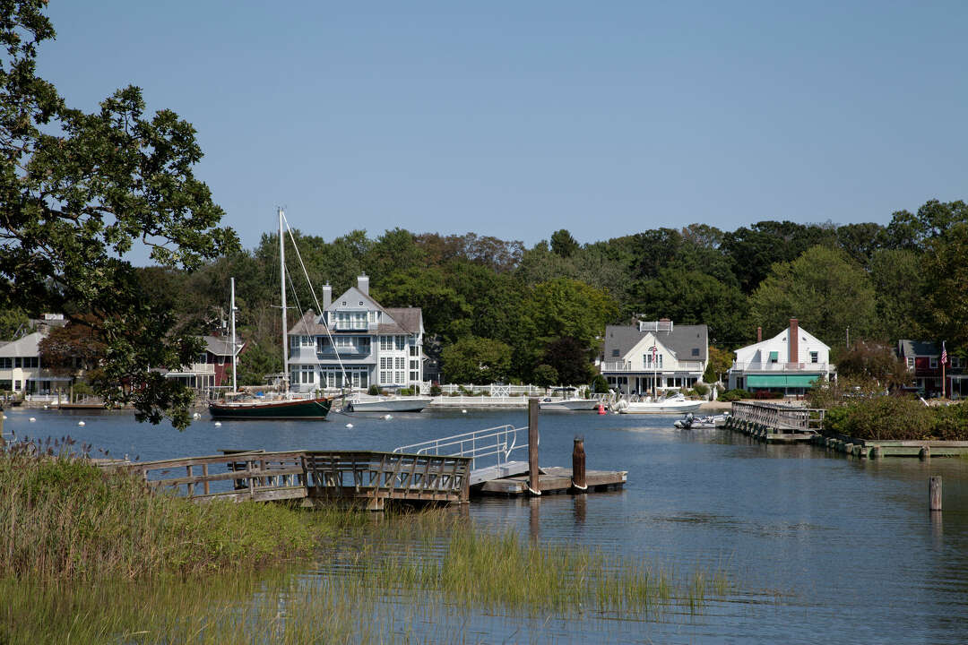 CT Getaways: Grab a bite or take in the coastal history in Rowayton