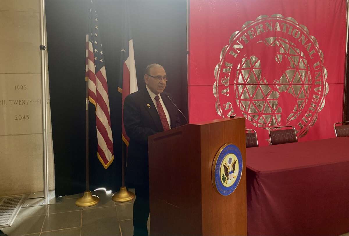 TAMIU gets $3M Next Level Engineering grant for Hispanic students
