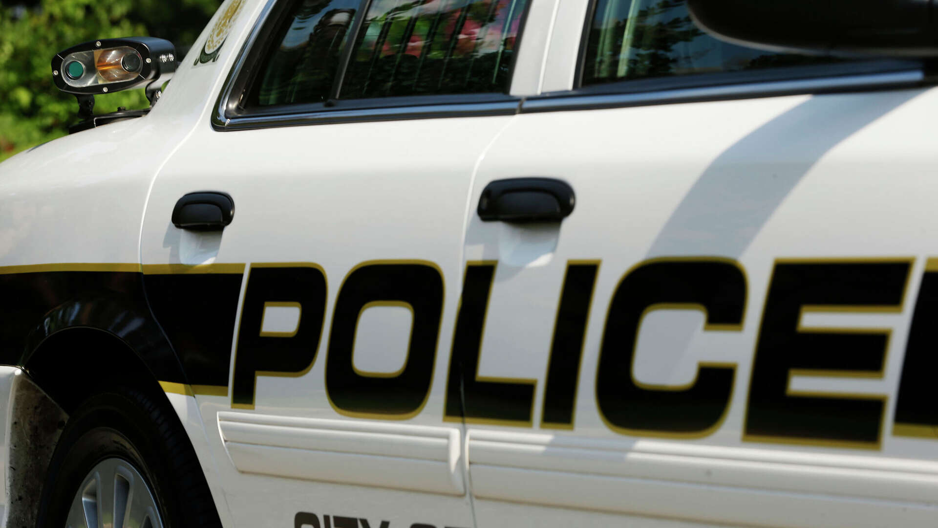 Woman accused of killing Texas Uber driver dies before trial