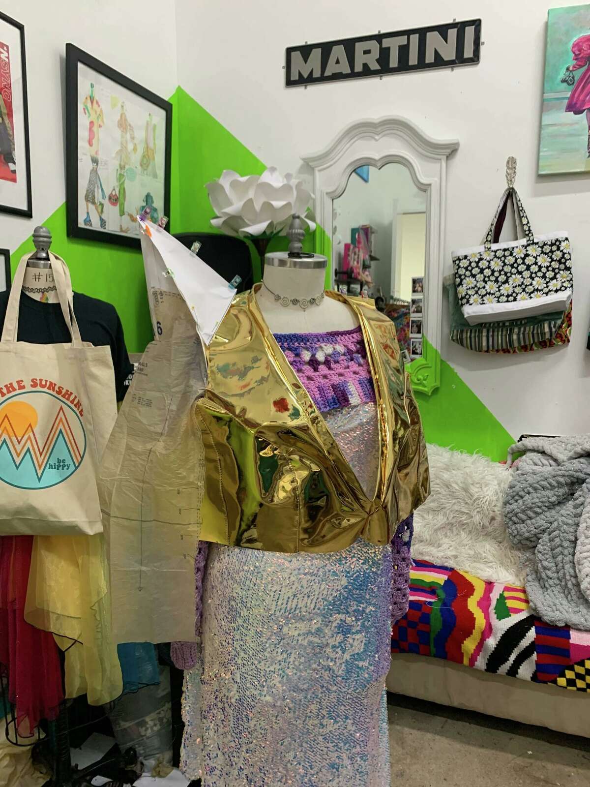Houston's Mistress Isabelle Brooks reps local designer on 'Drag Race'