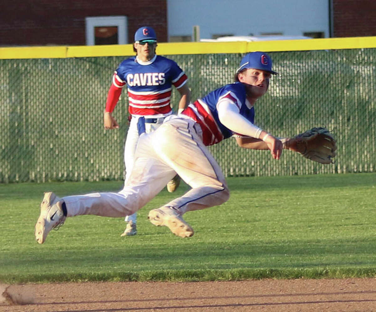 Unbeaten Carlinville takes aim at SCC title contention