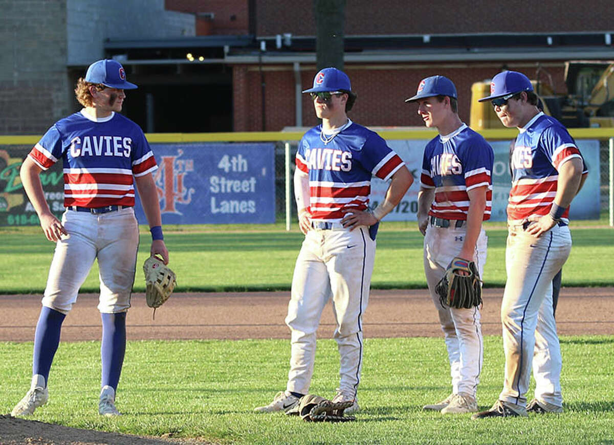 Unbeaten Carlinville takes aim at SCC title contention